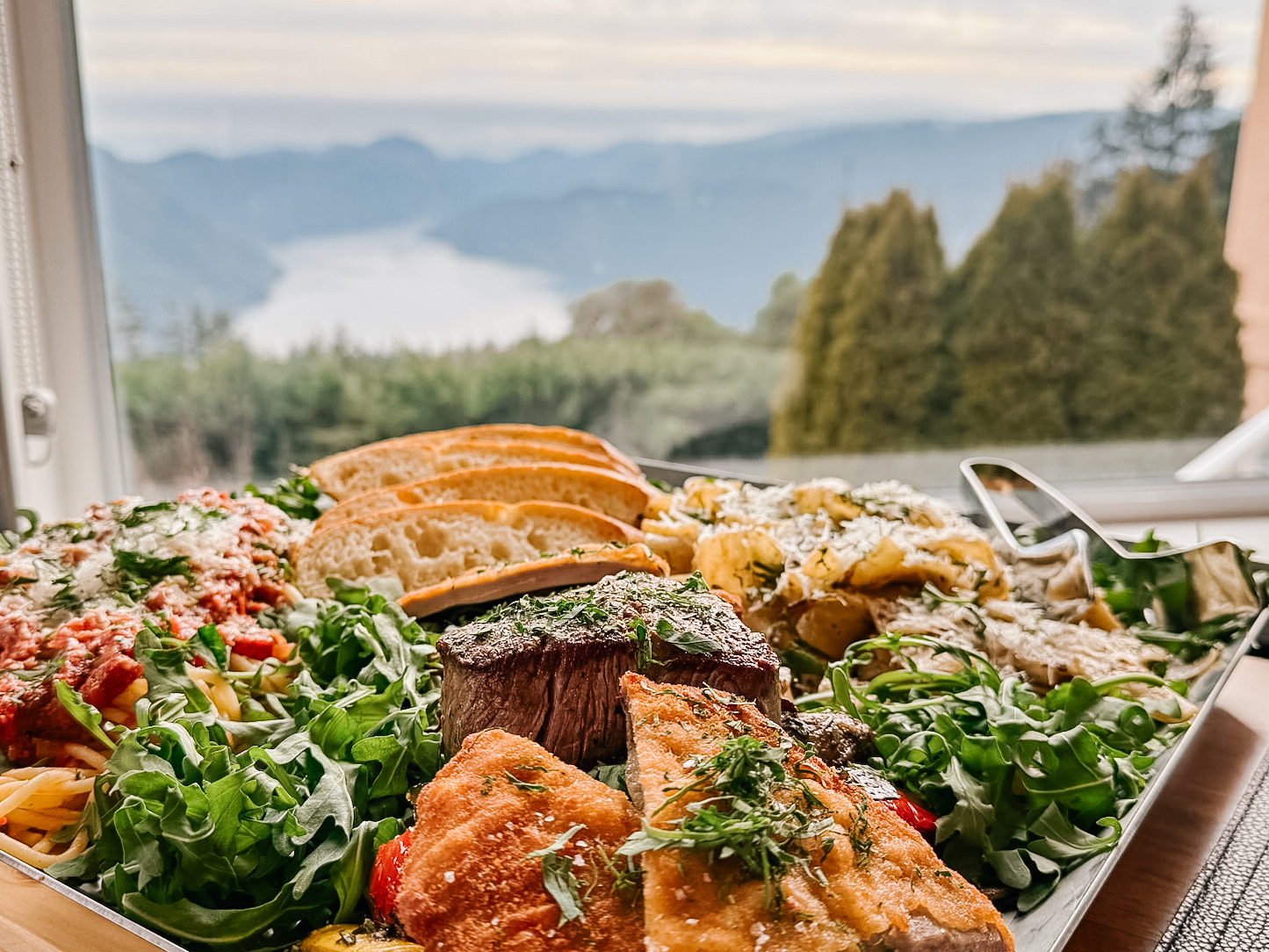 Vancouver Island Luxury Hotel & Restaurants | Villa Eyrie Resort